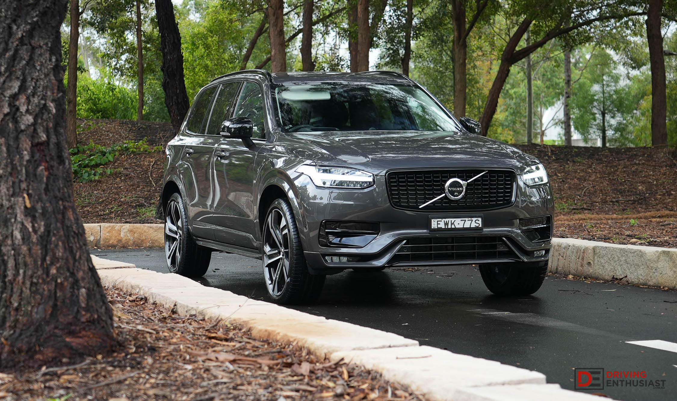 2023 Volvo XC90 Ultimate B6 Dark review (video) | Driving Enthusiast