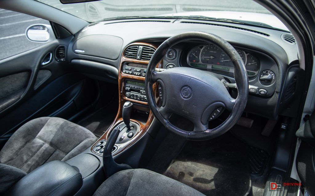 Past blast: 2001 Holden Statesman 5.7 V8 (WHII), with 0-100 video ...