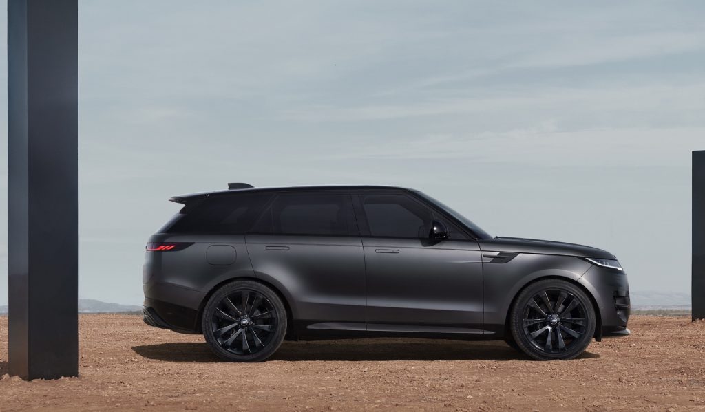 2025 Range Rover Sport adds Stealth Pack option, confirmed for ...