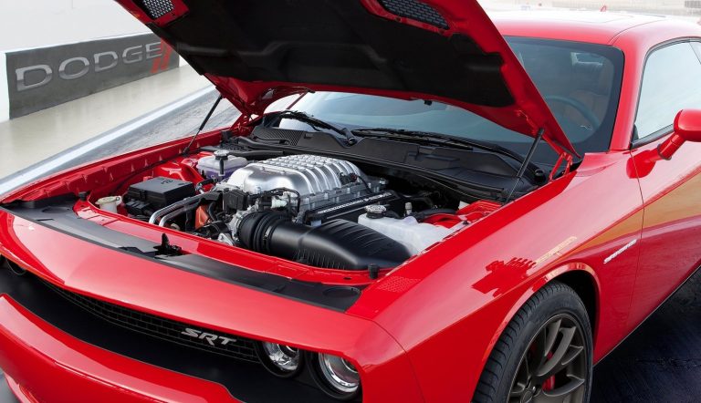 Mopar offering 6.2L supercharged V8 'Hellcat' crate engine in Australia ...
