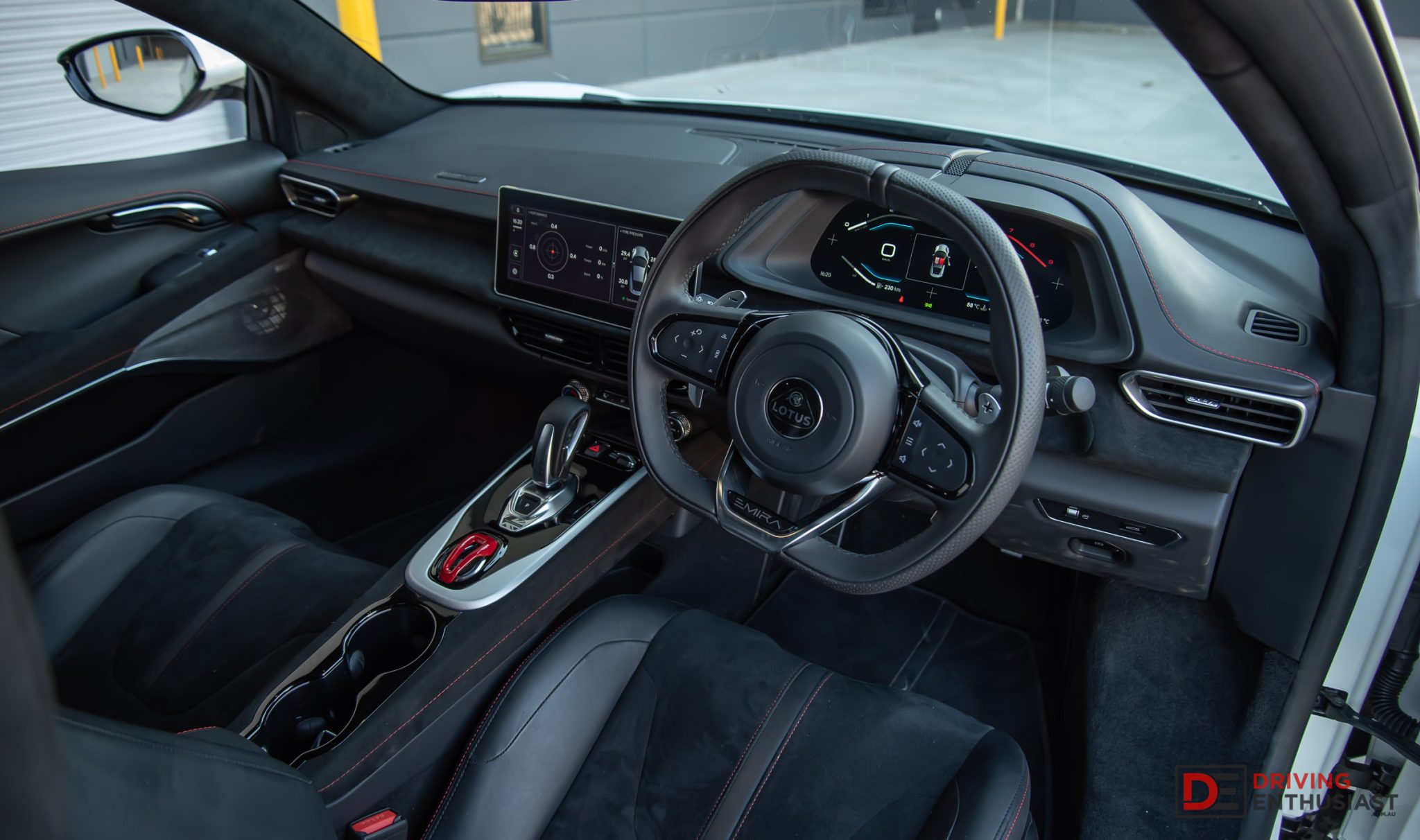 2024 Lotus Emira First Edition review (video) | Driving Enthusiast
