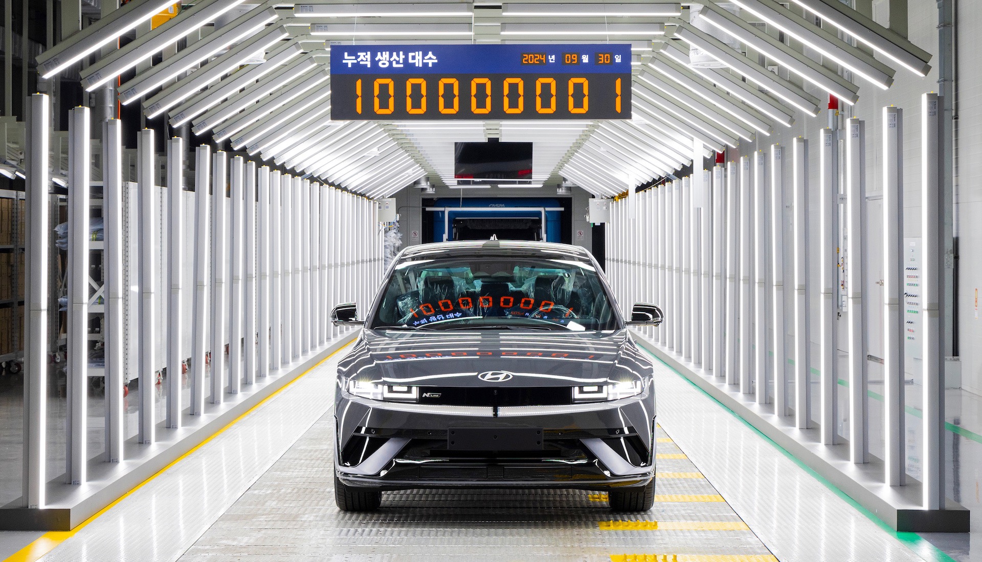 Hyundai surpasses 100 million global vehicle production milestone ...