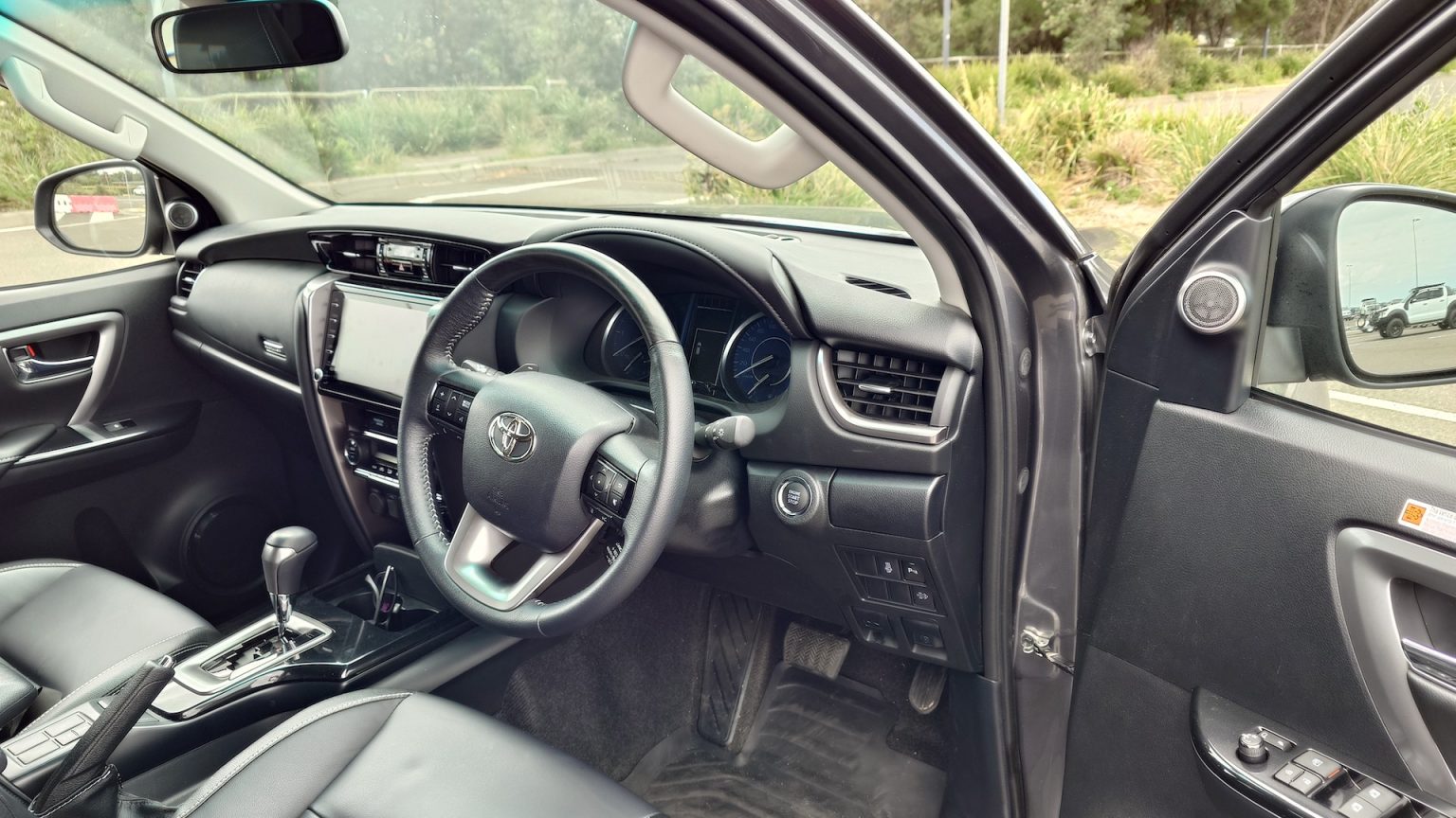 2025 Toyota Fortuner review – Top 5 Pros & Cons | Driving Enthusiast