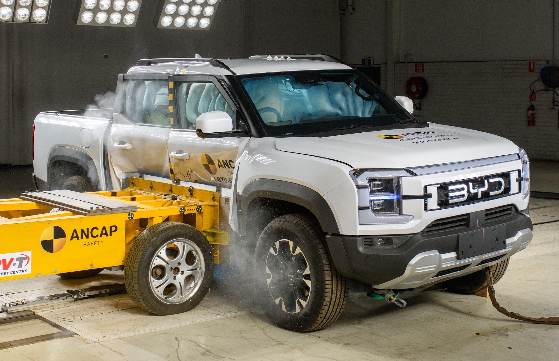 BYD Shark 6 scores 5-star ANCAP safety rating (video) | Driving Enthusiast