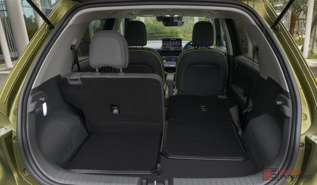 2025 Hyundai Inster Cross review – Top 5 Pros & Cons (video) | Driving ...