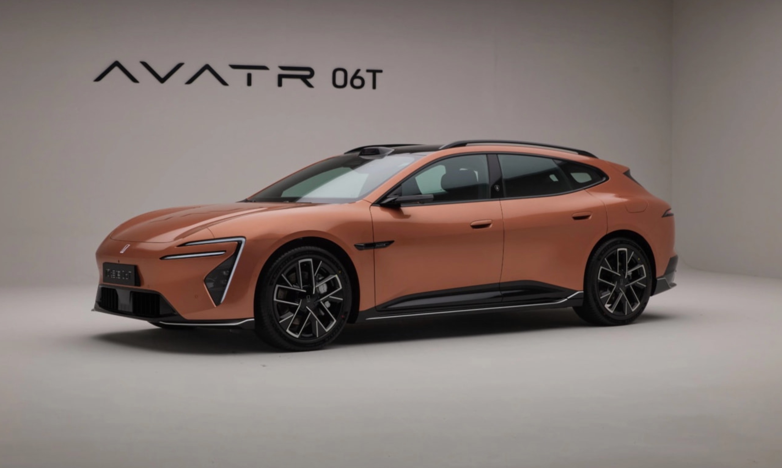 Avatr 06T wagon unveiled at 2026 Beijing Auto Show | Driving Enthusiast